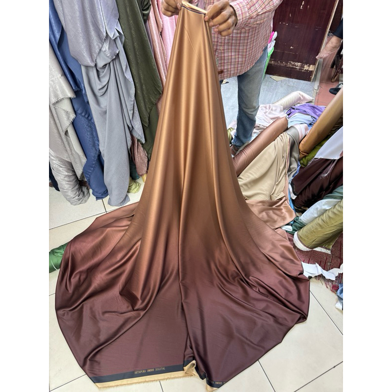 Jual Kain Bahan Armani Silk Premium / Bahan Ombre Gradasi / Bahan ...
