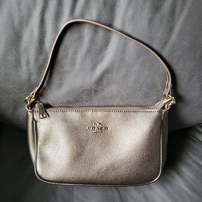 Jual PROMO "TAS COACH" mini pouch (PRELOVE SEKALI PAKAI) | Shopee Indonesia
