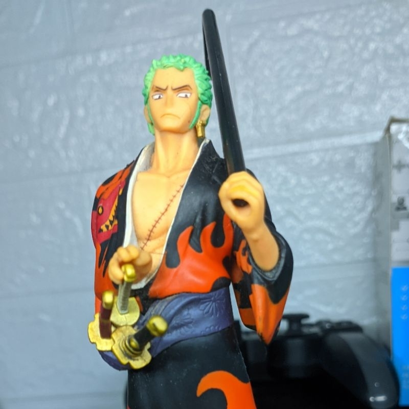 Jual Figure One Piece Zoro Original Bandai | Shopee Indonesia