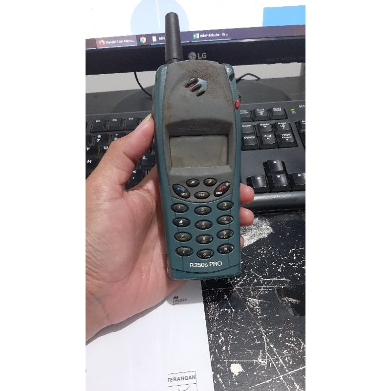 Jual HP Jadul Ericsson R250s Paus Part | Shopee Indonesia