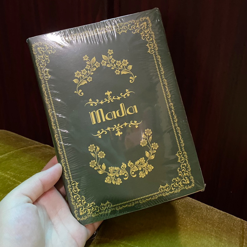 Jual Preloved Novel segel Mada + jacket book | Shopee Indonesia