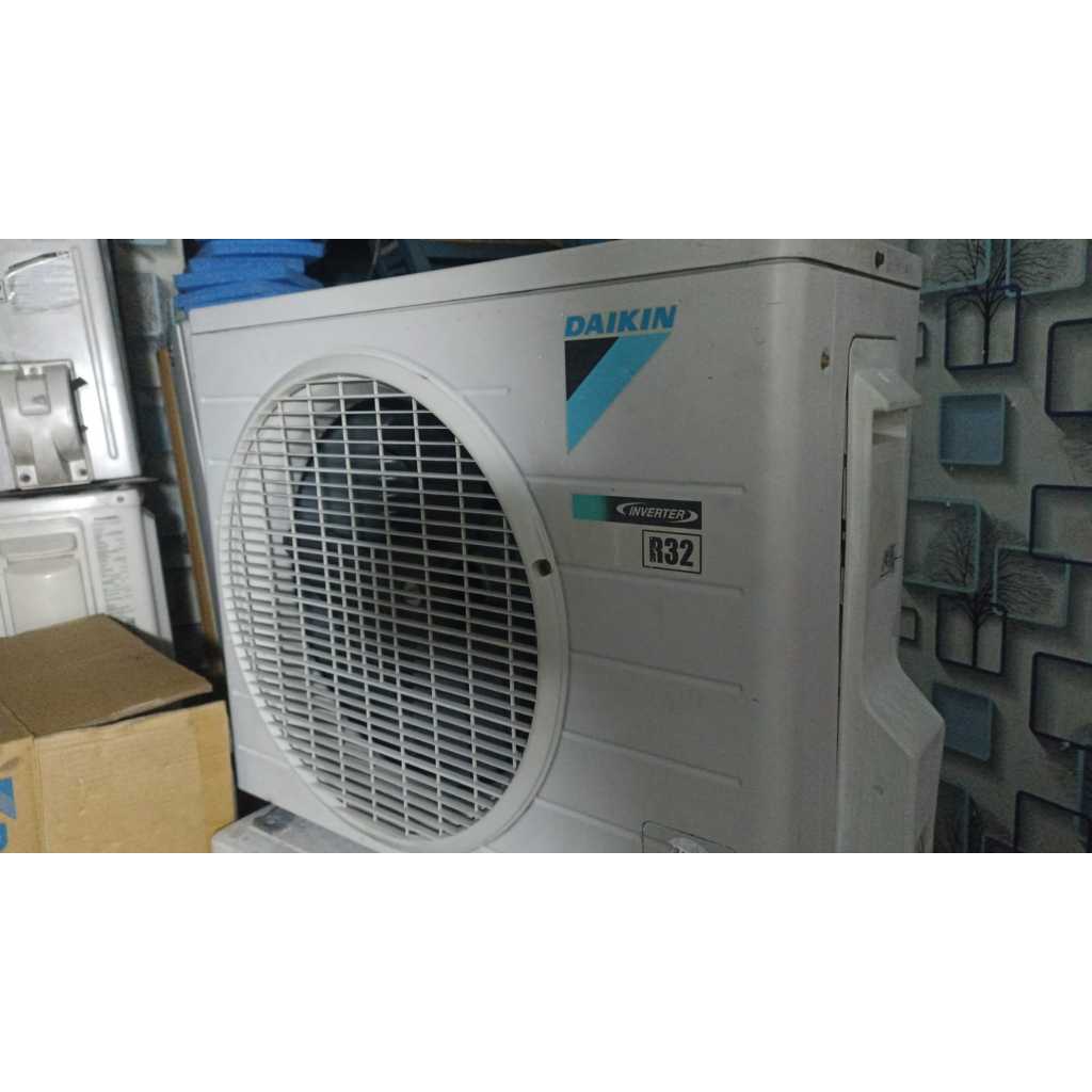 Jual Outdoor AC second bekas Daikin inverter thailand 1/2pk 3/4pk 1pk ...