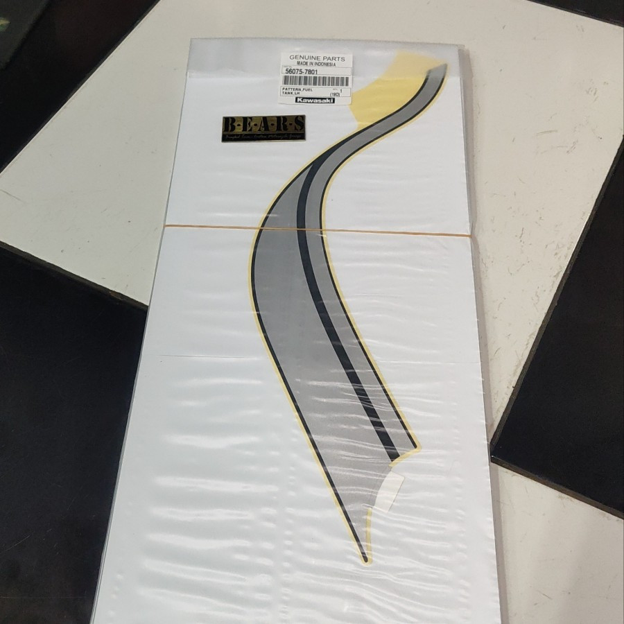 Jual Sticker Stiker Pattern Tangki Fuel Tank Kawasaki W175 SE Hitam ...