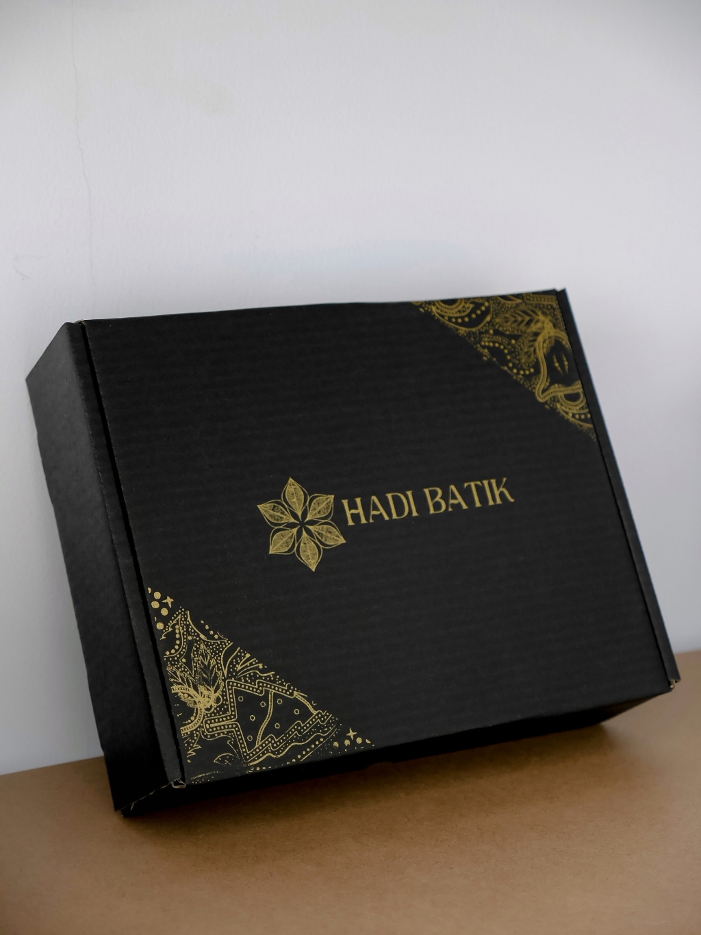 Jual Hadi Batik Signature Box Kado | Shopee Indonesia