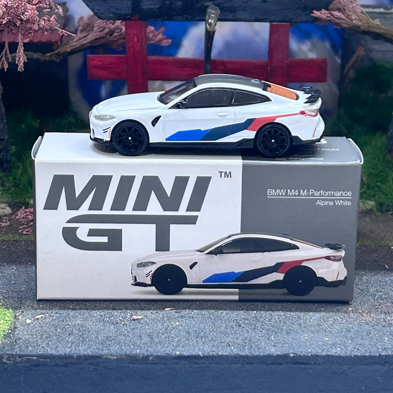Jual Mini GT BMW M4 m-performance alpine white unsealed | Shopee Indonesia