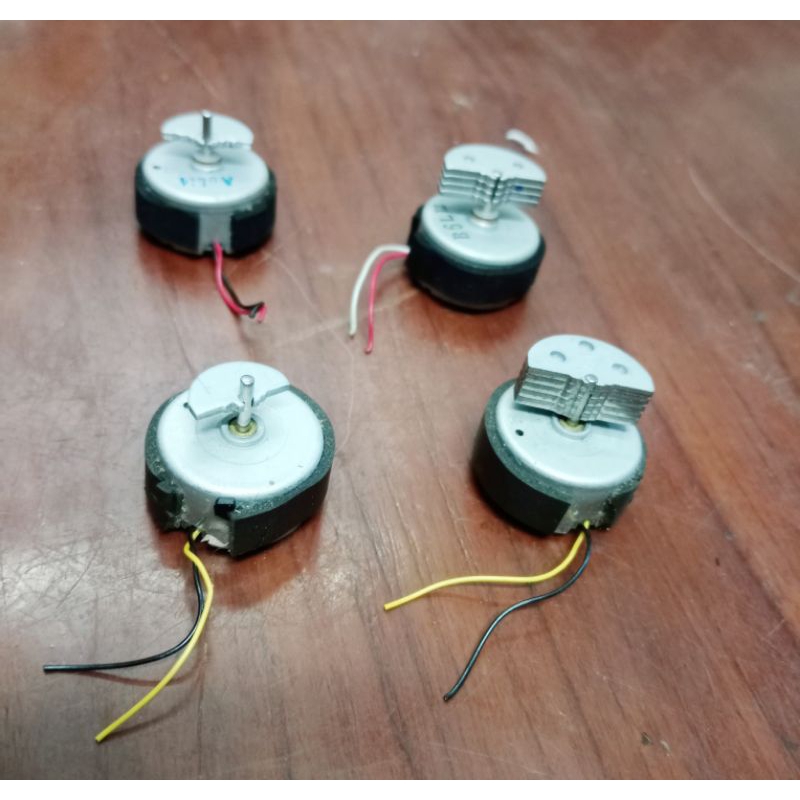 Jual Motor 5Vdc, vibrate, vibration, dinamo, getar, geter Ps2 | Shopee ...