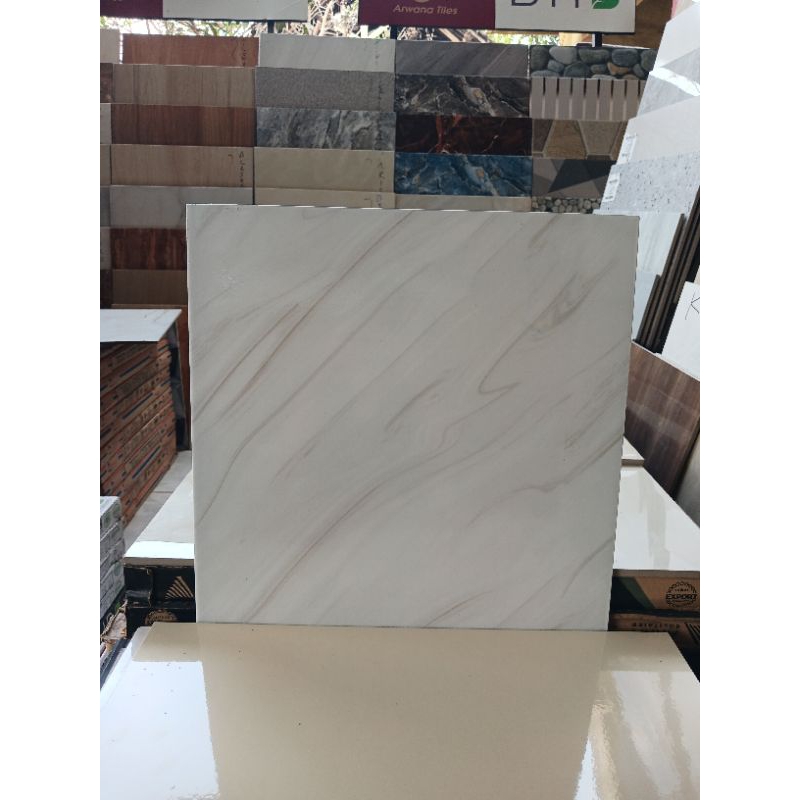 Jual Keramik Lantai 40x40 Warna Grey Merk Arwana | Shopee Indonesia