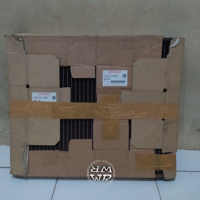 Jual Core radiator / sarangan radiator L-300 DIESEL ORIGINAL DENSO NOS ...