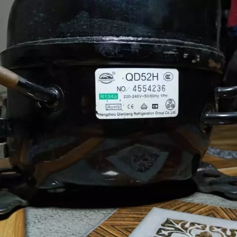 Jual Kompresor kulkas 2 pintu dan showcase 4 rak 1/6pk original QD52H ...