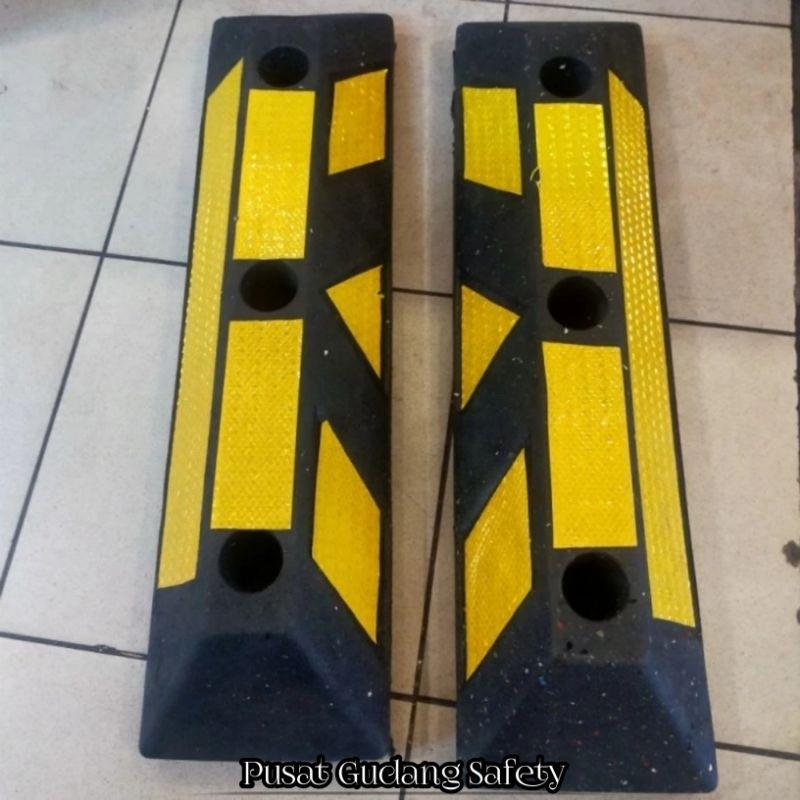 Jual Rubber Wheel Stopper / Ganjal Ban Mobil / Pembatas Parkir Mobil ...