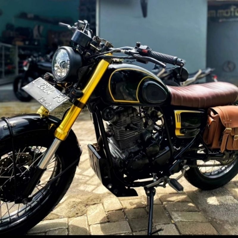 Jual READY BOBBER CUSTOM YAMAHA SCORPIO 225CC 2004 Shopee Indonesia