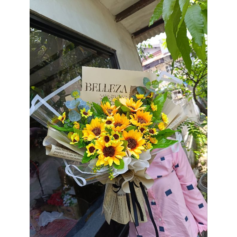 Jual buket bunga matahari artificial PALSU huggable Surabaya buket ...