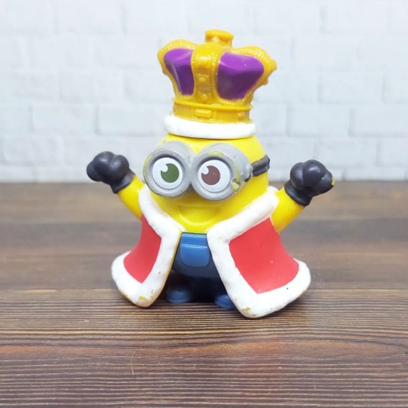 Jual Figure Minion king bob mcd happy meal / minion raja | Shopee Indonesia