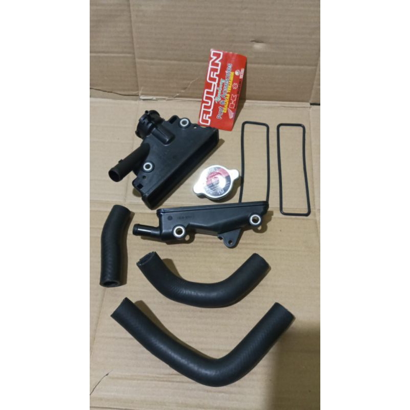 Jual cover bodi/ tutup radiator HONDA VARIO 125 KZR Vario 125 old ...