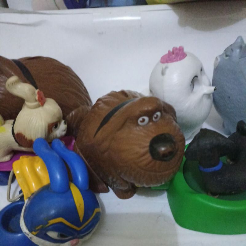 Jual Bisa COD Mainan Peeloved Second Secret Life of Pets Happy Meal ...