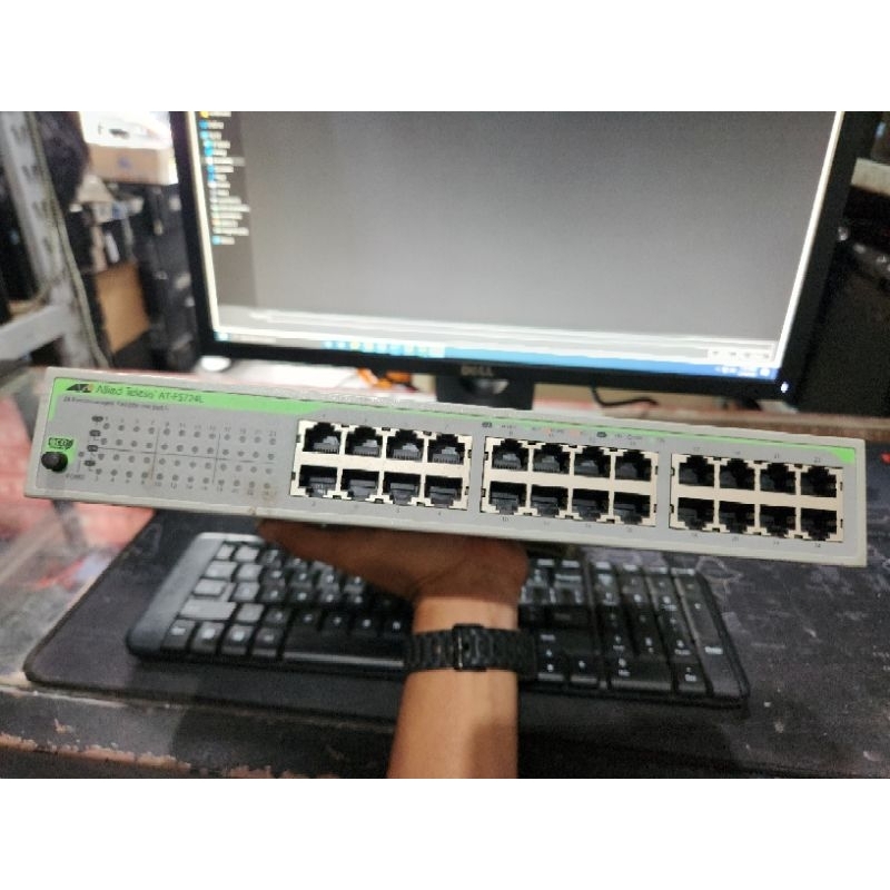 Jual SWITCH HUB ALLIED TELESIS AT-FS724L 24 PORT 10/100 FAST ETHERNET ...