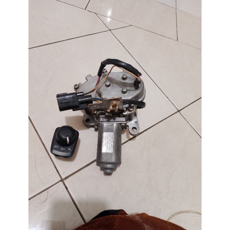 Jual motor transfer case 4x4 new Ford ranger 2.2 / saklar tombol ...