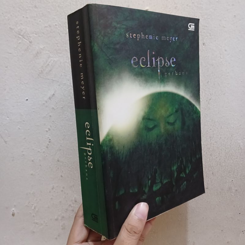 Jual Novel Oleh Stephenie Meyer : Gerhana, Eclipse | Shopee Indonesia