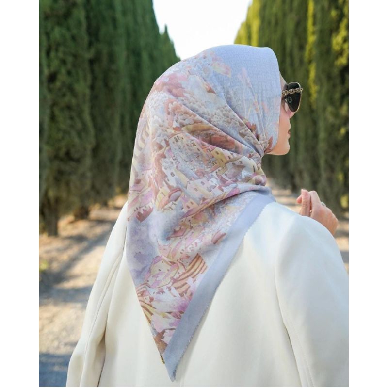 Jual Hijab Buttonscarves Jilbab Segi Empat Buttonscarves | Shopee Indonesia