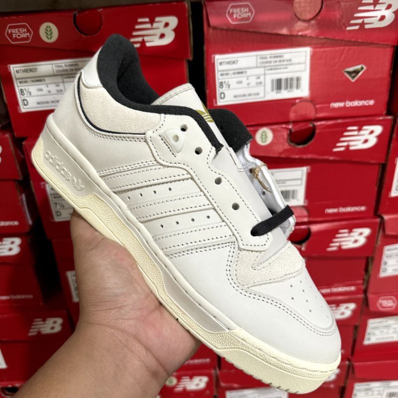 Jual ADIDAS RIVALRY 86 LOW 2.5 SNEAKERS FOR MENS ORIGINAL BNIB (IF3402 ...
