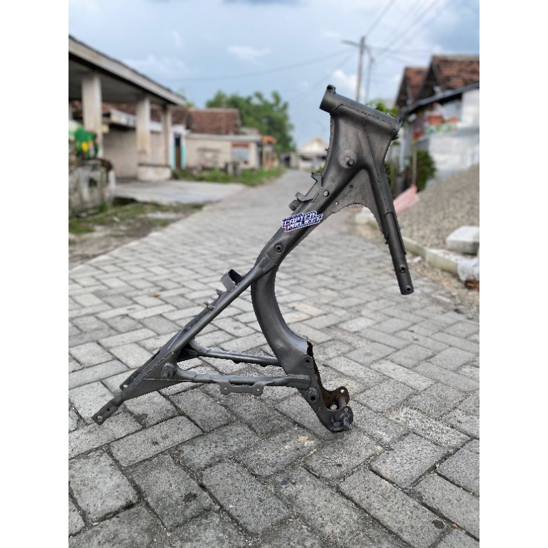 Jual Rangka CB 100 Rangka Tatanan Jejeg Sudah Segrek K2 Begel Panjang Bahan Rangka Depan Megapro ...