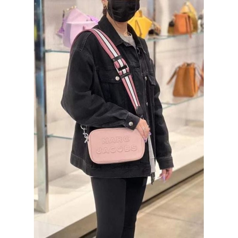 Jual Tas Marc Jacobs The Flash Camera Bag Peach Whip | Shopee Indonesia