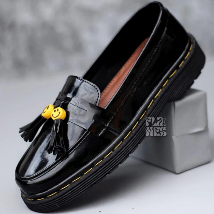 Jual sepatu docmar slip on smile glossy metalic docmart dockmart ...