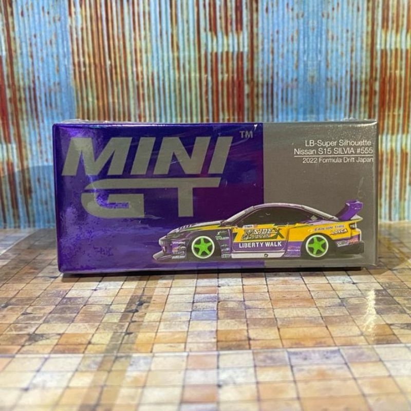 Jual Mini GT 555 - LB Super Silhouste (LBWK) Nissan S15 Silvia Ungu ...