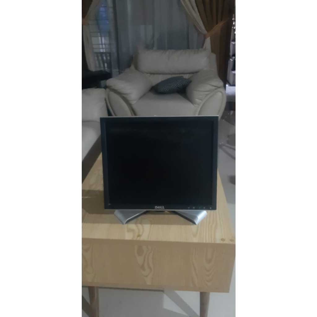 Jual Monitor Dell 17 inch kotak Cocok buat CCTV PC dll | Shopee Indonesia