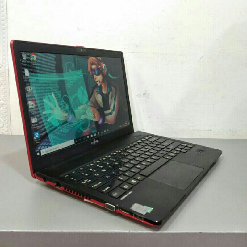 Jual Fujitsu Lifebook S904 core i5 gen 4. ram 8gb SSD 256gb Full HD ...