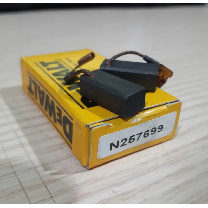Jual Carbon Brush Arang Pair Mesin Gerinda DEWALT DWE8200PL / DWE8210PL ...
