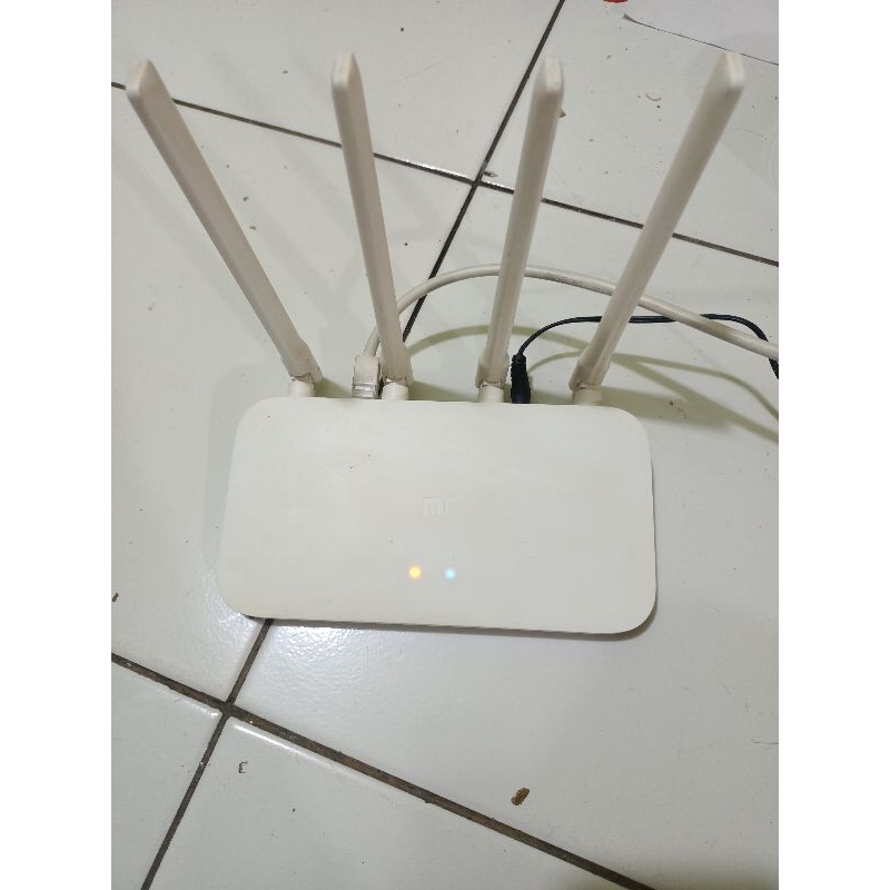 Jual Xiaomi MI Wifi 4C 300Mbps Repeater Smart Router | Shopee Indonesia