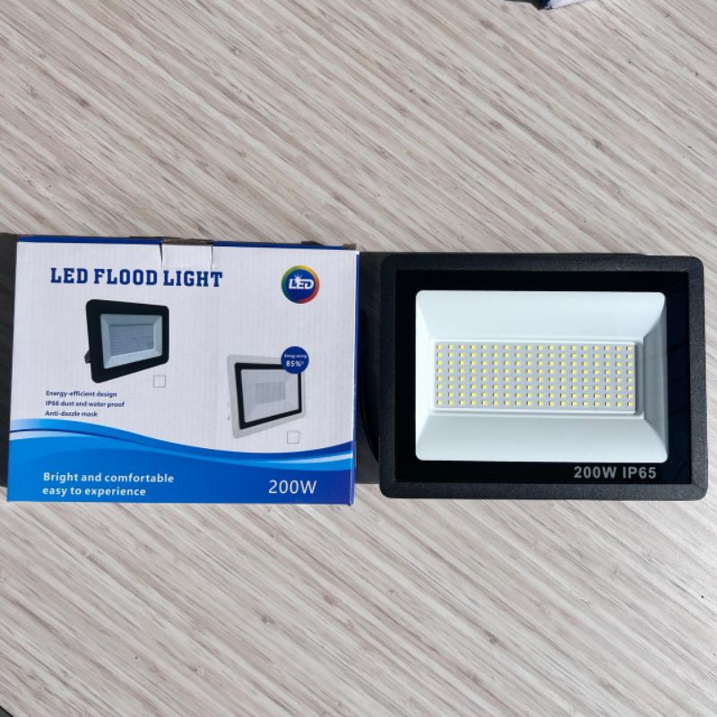 Jual Lampu sorot 300w waterproof flood light SNI LED 300 watt lampu ...