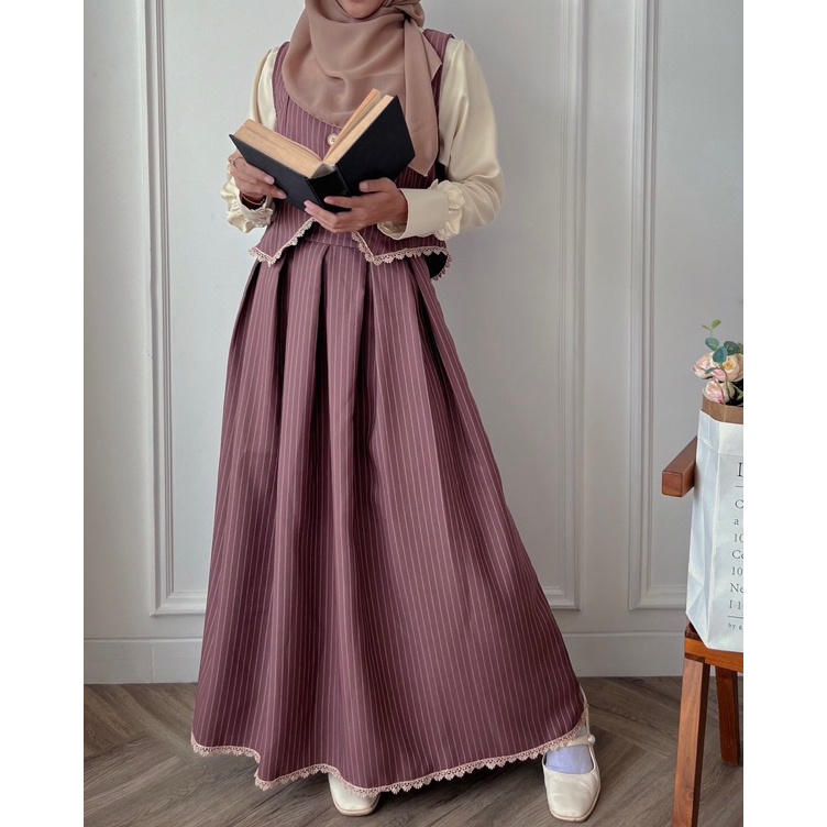 Jual Update Populer ERLINA Set Outfit Yearbook by Studhijabstore ...