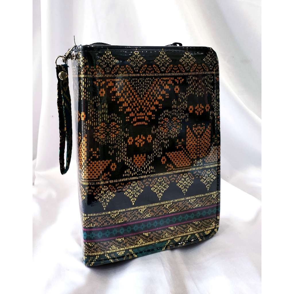 Jual Sampul Alkitab Batik Plus Busa Etnik Lux Sedang - SM025 | Shopee ...