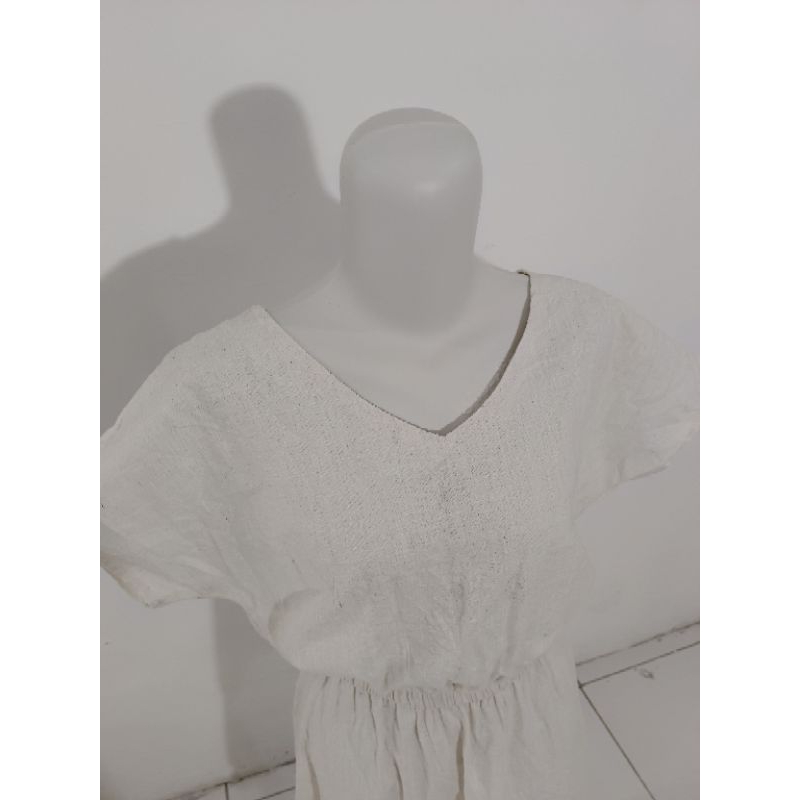 Jual zooey thrift - dress cream (BACA DESKRIPSI) | Shopee Indonesia