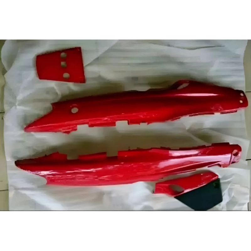 Jual COVER BODI YAMAHA FIZ R VEGA LAMA WARNA MERAH PLUS BOX AKI ...