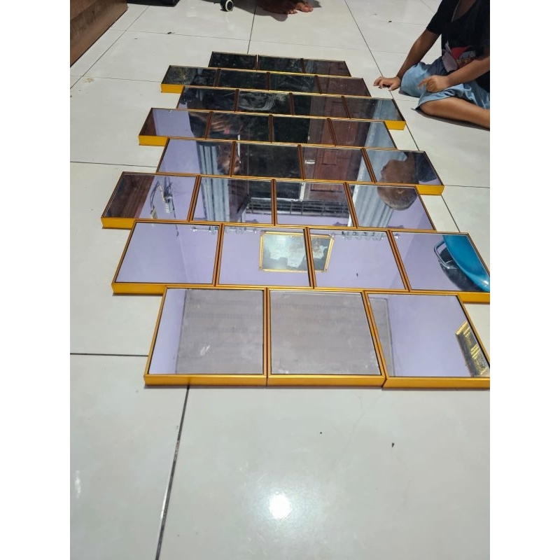Jual CERMIN DINDING TEMPEL FRAMELESS / CERMIN AESTHETIC Ukuran 20X20CM ...