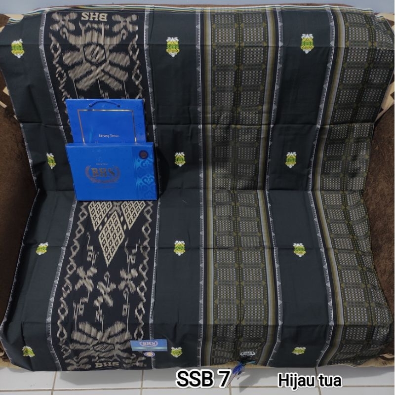 Jual SARUNG BHS CLASSIC SKT DAM, SKT BRL & SKT RTM GOLD & SILVER ORIGINAL | Shopee Indonesia