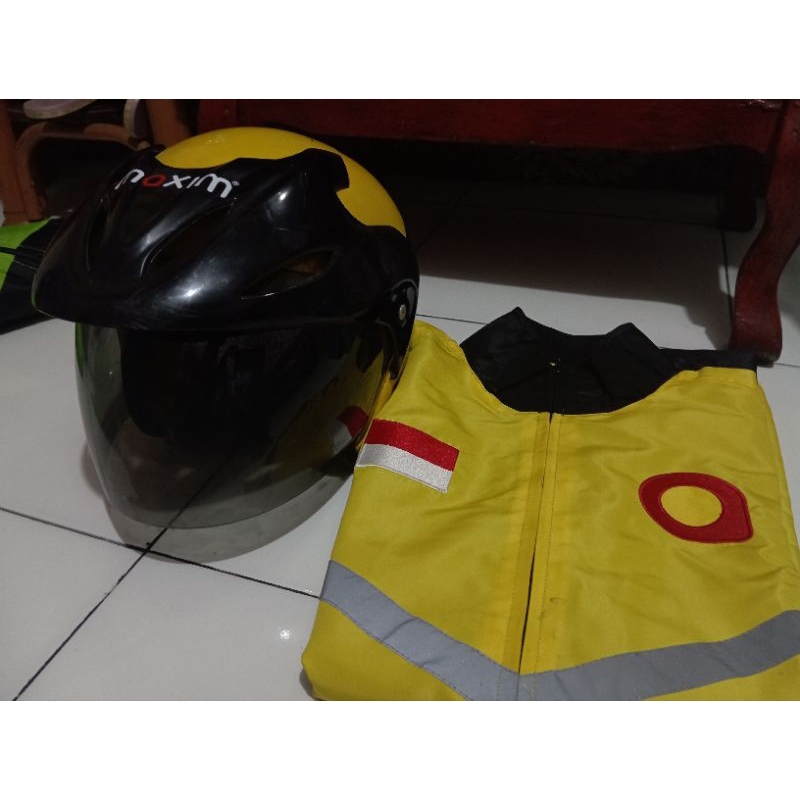 Jual JAKET + HELM MAXIM & INDRIVE | Shopee Indonesia