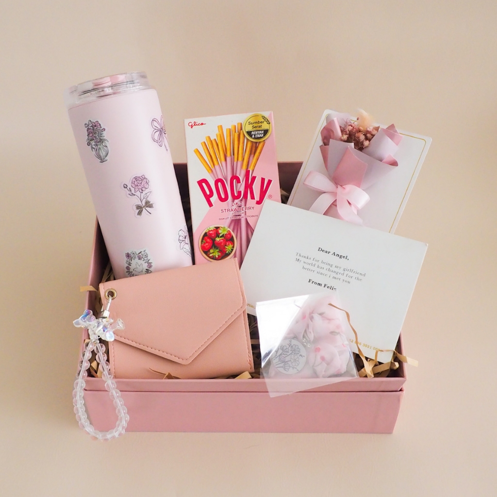 Jual Gift Inside - Pinky Box - Kado Cewek Kado Couple Hadiah Hampers ...