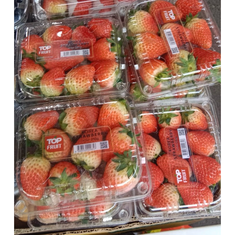 Jual Fresh strawberry import Korea size sedang dominan manis 260 gram ...