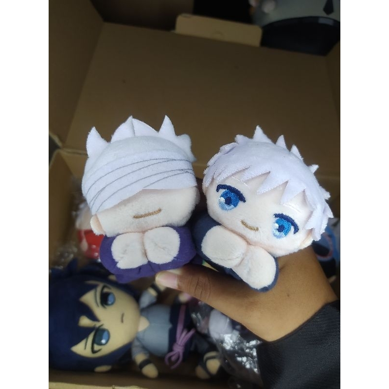 Jual jujutsu kaisen gojo satoru hug chara bonus + movie | Shopee Indonesia