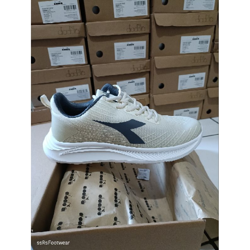 Jual Sepatu Diadora Original 100% (CEK VARIASI) | Shopee Indonesia