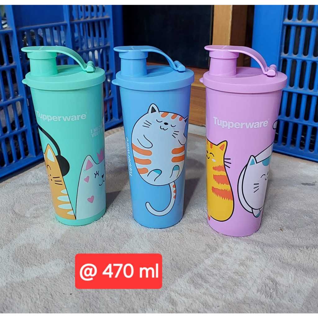 Jual TUPPERWARE Giant Tumbler CAT With Spout (Tutup Flip) hrg satuan | Shopee Indonesia