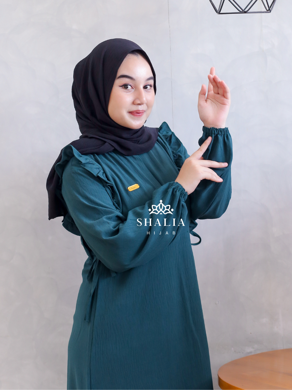 Jual Shalia Hijab | SORAYA Dress Crinkle Airflow Simple Manis Elegan ...
