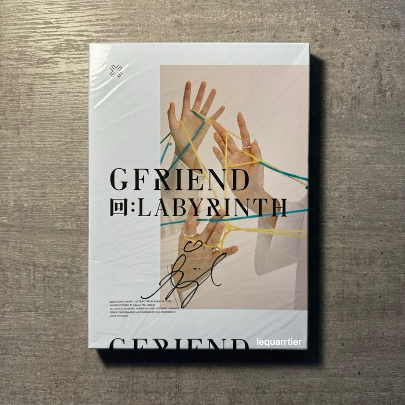 Jual ALBUM SIGNED UMJI GFRIEND LABYRINTH TWISTED VERSION | Shopee Indonesia