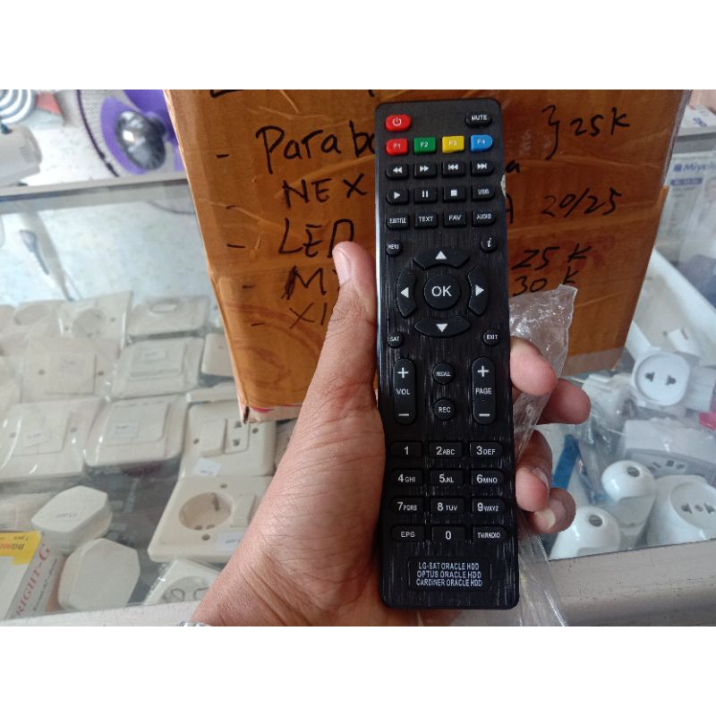 Jual REMOT LGSAT LG-SAT OPTUS ORACLE GARDINER PARABOLA | Shopee Indonesia