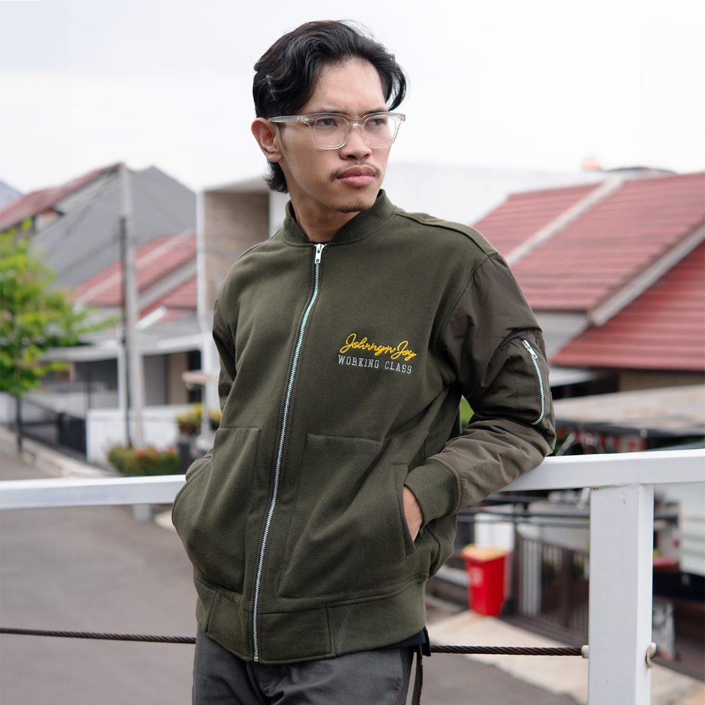 Jual Johnny and Joy Mix Series Top Gun Light Jacket Olive - Jaket ...