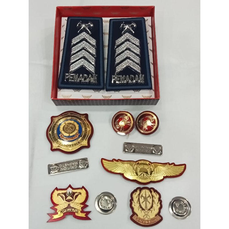 Jual 1SET ATRIBUT PDH PEMADAM 2D 1SET PIN PDH PEMADAM MAGNET | Shopee ...